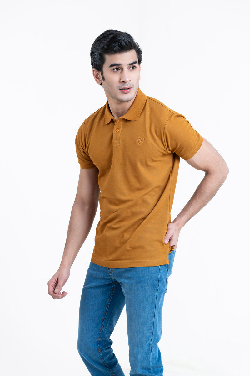 Camel Collar T-Shirt – Equator Stores